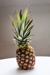 A pineapple + the weekly meal plan | The Second Lunch